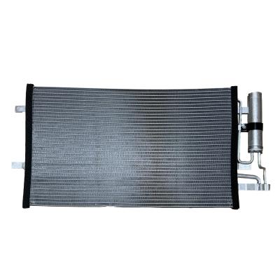 Cina 2000-2007 Anno OE N.O. 9M5919710AA Sistema di raffreddamento di ricambi auto Condensatore di aria condizionata per Ford FOCUS EDGE MONDEO III berlina in vendita