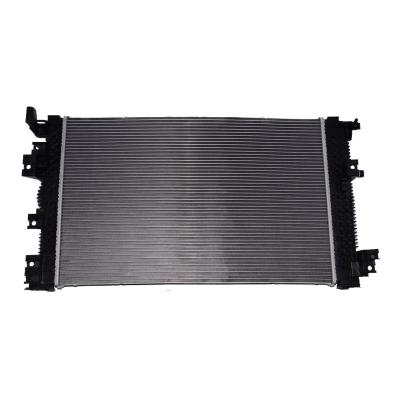 Cina Buick ENVISION 1.5T 2.0T Auto Parts Sistema di raffreddamento Radiatore in alluminio Serbatoio d'acqua 84690760 in vendita