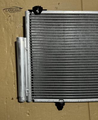 中国 自動スペアパーツ 冷却システム エアコン コンデンサ 販売のため