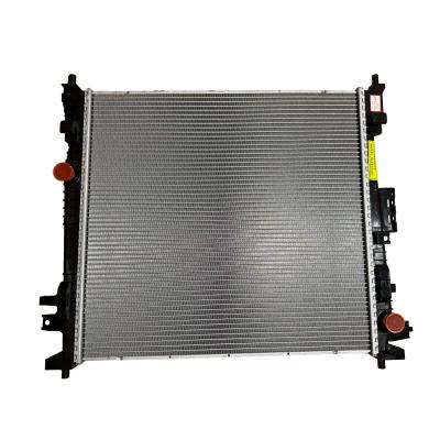 Cina Radiatore in alluminio e serbatoio d'acqua in plastica per il sistema di raffreddamento dell'auto Cadillac XT5 17-19 AT in vendita