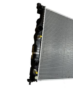 Cina 2515000003 Radiatore in alluminio per Mercedes-Benz W251 W164 2515000403 2515000603 Progettazione in vendita
