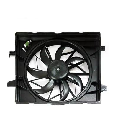 Cina Assemblaggio ventilatore radiatore di raffreddamento del motore elettrico per Fiat 55037992AD Condensatore CA per auto in vendita
