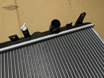 Cina 19010-R1A-A52 Serbatoio dell'acqua del radiatore in alluminio per il sistema di raffreddamento HONDA CIVIC IX 1.8 FB2 in vendita