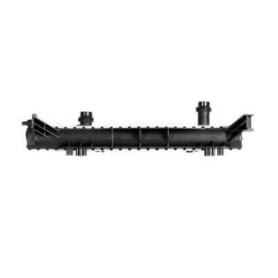 Cina 4F0121251Q Radiatore brasato in alluminio per Audi A6 676*418*32mm in vendita