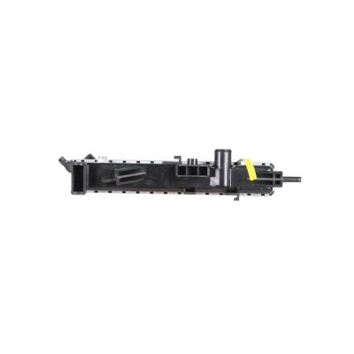 中国 632*398*32mm コアサイズ アウディA4 8E0121251P用の冷却システムのオートバックパーツ 販売のため