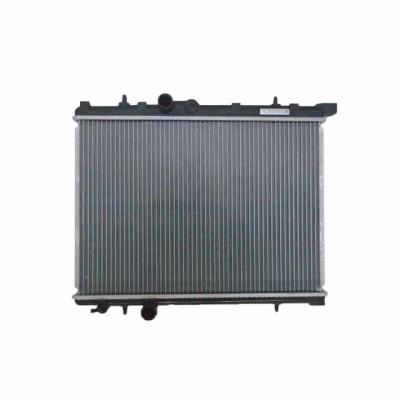Cina Radiatore in alluminio su misura 133053 per Peugeot 206 Hatchback Sistema di raffreddamento 2A/C in vendita