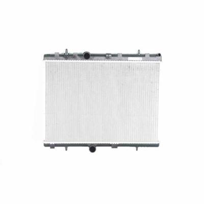 Cina Ricambi per autoveicoli Radiatore in alluminio per Peugeot 301 207CC C3XR 1330P9 1301M43010 1333A1 133389 in vendita