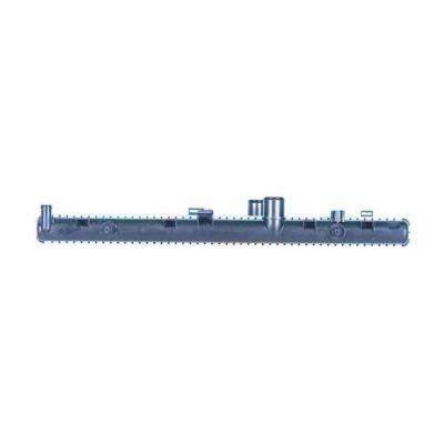 Cina Ricambi per autoveicoli Radiatore in alluminio per Peugeot 301 207CC C3XR 1330P9 1301M43010 1333A1 133389 in vendita