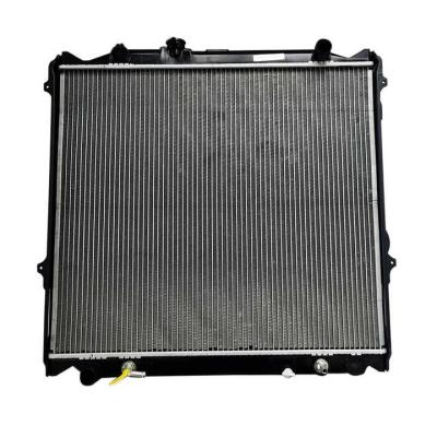 Cina 1640075160 Radiatore in alluminio per TOYOTA Land Cruiser 3.4 Soluzione di raffreddamento durevole in vendita