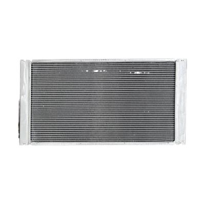中国 17112751276 OE NO. 自動車部品冷却システム MINI R55 R56用の自動車エンジン冷却液冷却器 販売のため