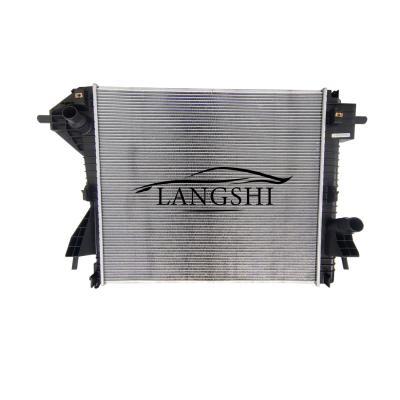 China Radiador de aluminio automático de la serie F F550SD 6.8 7C3Z8005F 7C3Z8005D para Ford 2005-2010 en venta