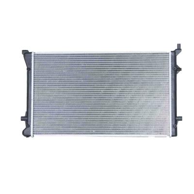 中国 1K0121251P 自動車用スペアパーツ アルミニウムラジエーター VW GOLF CADDY JETTA AUDI A3 1.8 TFSI 販売のため