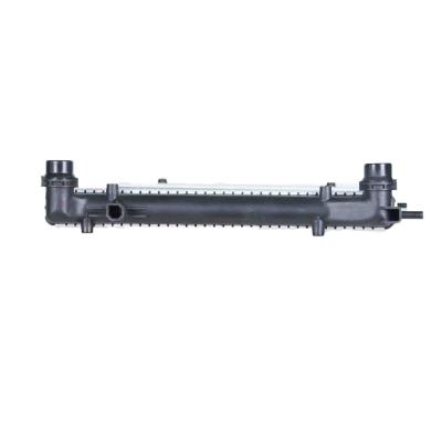 中国 1K0121251P 自動車用スペアパーツ アルミニウムラジエーター VW GOLF CADDY JETTA AUDI A3 1.8 TFSI 販売のため