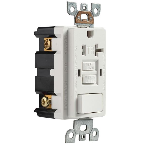 Quality 20A GFCI Electrical Outlet Kitchen / Washing Room Applied Socket With Light for sale
