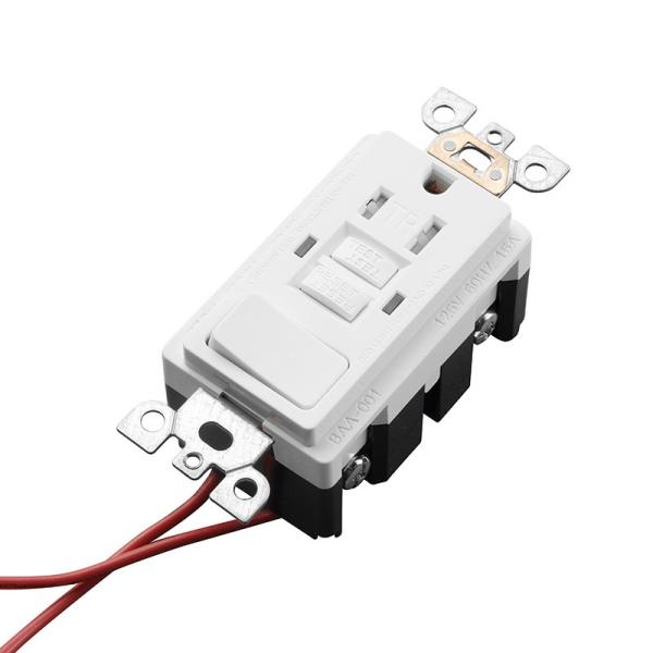 Quality Tamper Resistant GFCI Receptacles 15A Self Grounding Electrical Outlets With LED for sale
