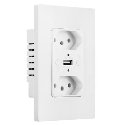 China Multi Functional Brazilian Plug Sockets 50Hz / 60Hz Smart Wifi Sockets With USB Charging for sale