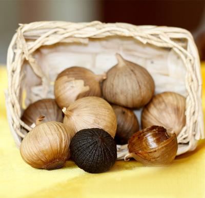 China Chinese hot sale  Single Clove Black Garlic for sale