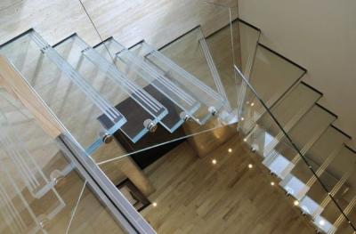 China High quality Morden Comercial (interior) floor Stair thermoformed Glass / Glass steps for sale
