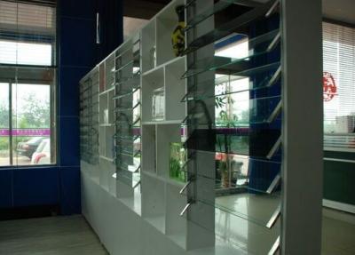 China 4mm 6mm factory price jalousie glass for the buliding / the window / furniture for sale