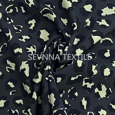 Китай Ткань напечатанная цифров повторно использованная Swimwear Pilling устойчивое для занимаясь серфингом костюма продается