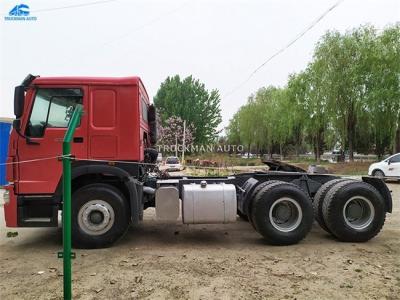 China Sinotruk Howo usou caminhões do trator 50 toneladas de prima de 371hp - motor 2016 anos à venda