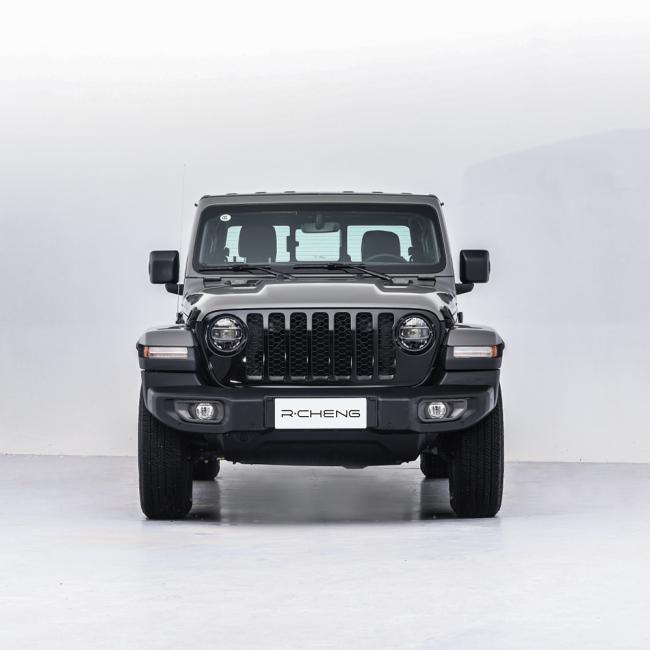 Jeep Gladiator Pickup Vehicle