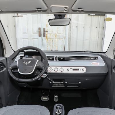 Cina 20KW 27Ps Wuling Hongguang Mini EV 100Km/H Guida a sinistra in vendita