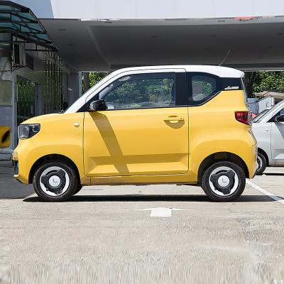 Cina 20KW 27Ps Wuling Hongguang Mini EV 100Km/H Guida a sinistra in vendita