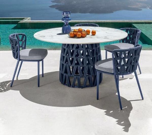 Quality Outdoor table and chair made with weather resistant UV resistant rattan/rope and aluminum frame built for gardens courtyards and villas for sale