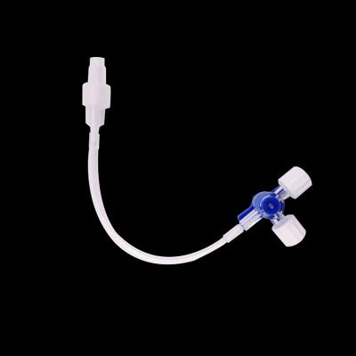 Cina un rubinetto di chiusura a tre corsie di 3 modi del PC di rotazione monouso del PVC 360 con la serratura di Luer in vendita