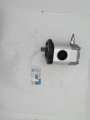 China Main Pump Excavator Spare Parts Excavator Gear Pump  31NB-30020 For HYUNDAI R450-7 for sale
