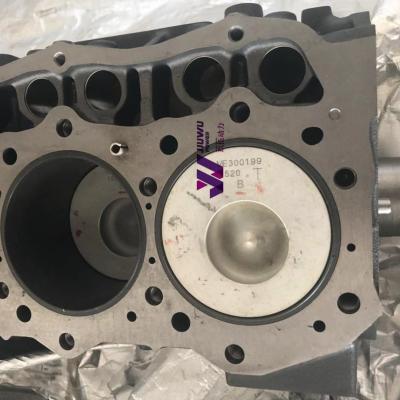 中国 三菱6D24掘削機の予備品ME993971のシリンダ ブロック 販売のため