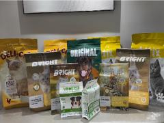 Recyclable Quad Seal Bags Easy Lock High Volume Capacity For Cat Food
