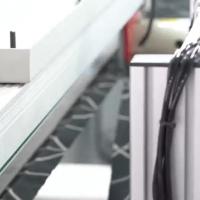 China Automatic Home Textile Fabric Cutting Trimming Machine with Multi-functional Features for sale