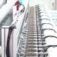 China Automatic Home Textile Fabric Cutting Trimming Machine with Multi-functional Features for sale