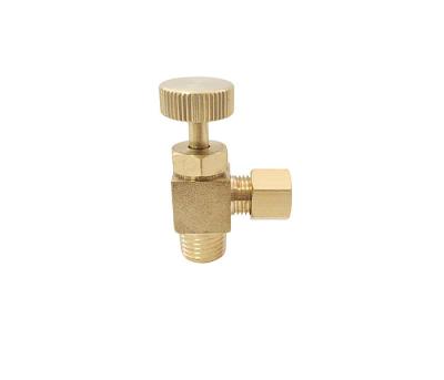 Cina Valvola a spillo d'ottone senza piombo 1/4NPT con il volante d'ottone in vendita