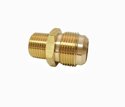 Cina Capezzolo d'ottone della sfortuna del montaggio di metropolitana del chiarore X 1/2 NPT del sindacato 3/4 di metà in vendita