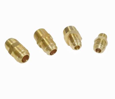 Cina Gli accessori per tubi d'ottone maschii di CNC NPT indossano la resistenza forniscono i servizi dell'OEM in vendita