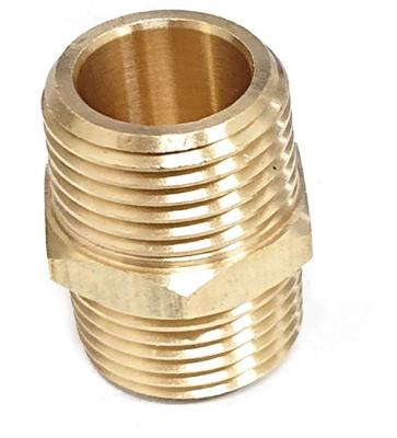 中国 真鍮の管付属品、六角形のニップル、1/2」x 1/2」NPTの男性の管 販売のため