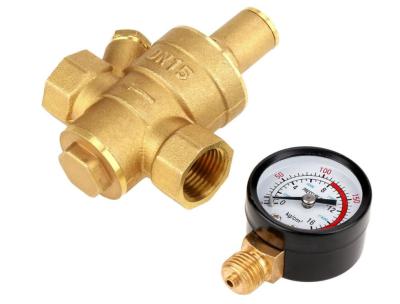 Cina Regolatore di pressione d'ottone regolabile dell'acqua DN15 con il metro del calibro in vendita