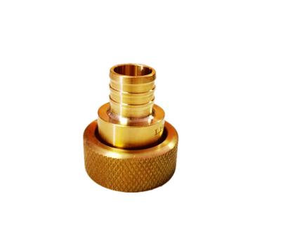 Cina Montaggio d'ottone senza piombo del filo maschio per il tubo facendo uso di CNC in vendita