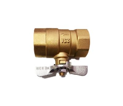 Cina Valvola a sfera femminile d'ottone DN25 con la maniglia della farfalla in vendita