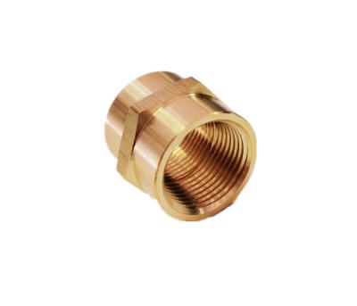 Cina Adattatore d'ottone a 3/4 pollici di coppia adattarsi di metropolitana del capezzolo NPT X a 3/4 pollici d'ottone NPT in vendita