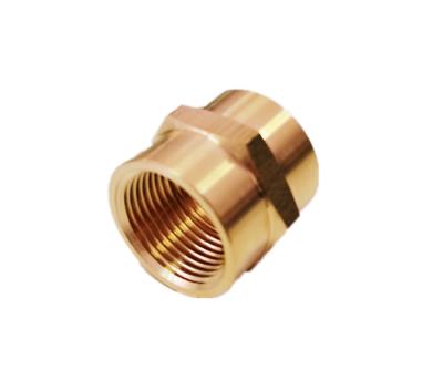 Cina Adattatore d'ottone a 3/4 pollici di coppia adattarsi di metropolitana del capezzolo NPT X a 3/4 pollici d'ottone NPT in vendita
