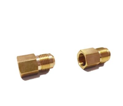 China 3/8 di Fllare * capezzolo riducentesi d'ottone d'ottone del montaggio di metropolitana del filo maschio di 1/2 NPT for sale