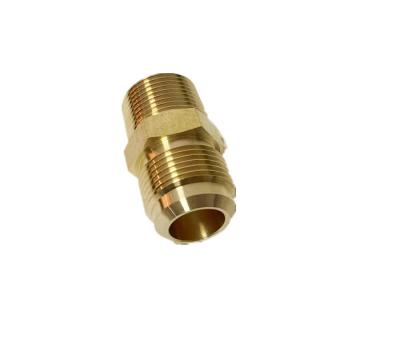 China 3/8 dentro. Chiarore X 3/8 dentro. MIP dell'adattatore di CNC d'ottone del montaggio for sale