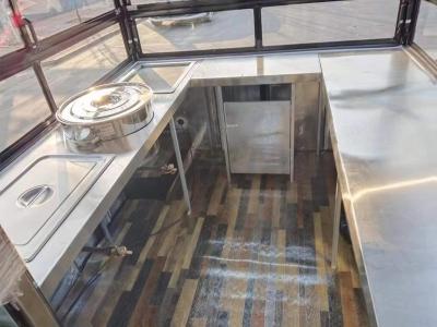 China Op maat gemaakte mobiele fastfoodtruck met tarwe en warme koffie Te koop
