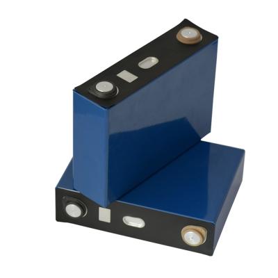 200×130×36mm LFP 3.2V 75AH Lithium Ion Car Battery