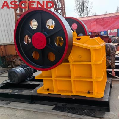 Cina 1 2 3 tonnellate di capacità macchine di frantumazione mascella PE150x250 per granito calcareo in miniera in vendita