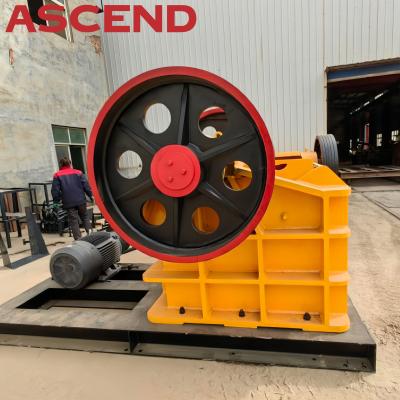 Cina 1 2 3 tonnellate di capacità macchine di frantumazione mascella PE150x250 per granito calcareo in miniera in vendita